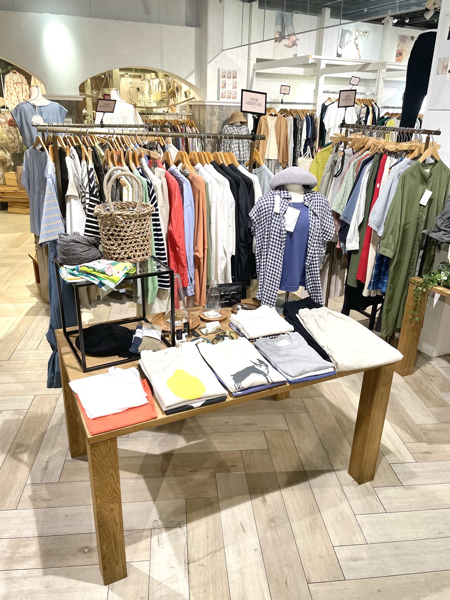 アパレルのサービス案内 | 静岡の家具インテリアショップFUGGICOSI(フジコシ)